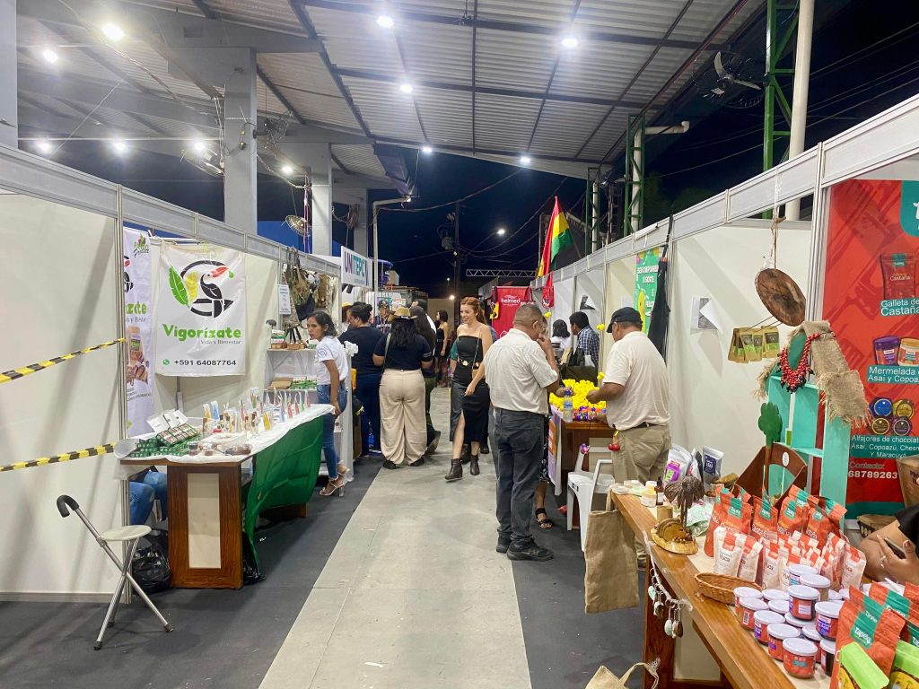 Pela primeira vez na Expoacre, expositores peruanos apresentam produtos ...